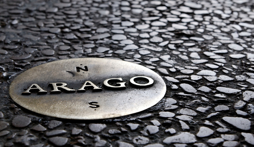 Los medallones de Arago, el meridiano de París y la primera longitud de ...